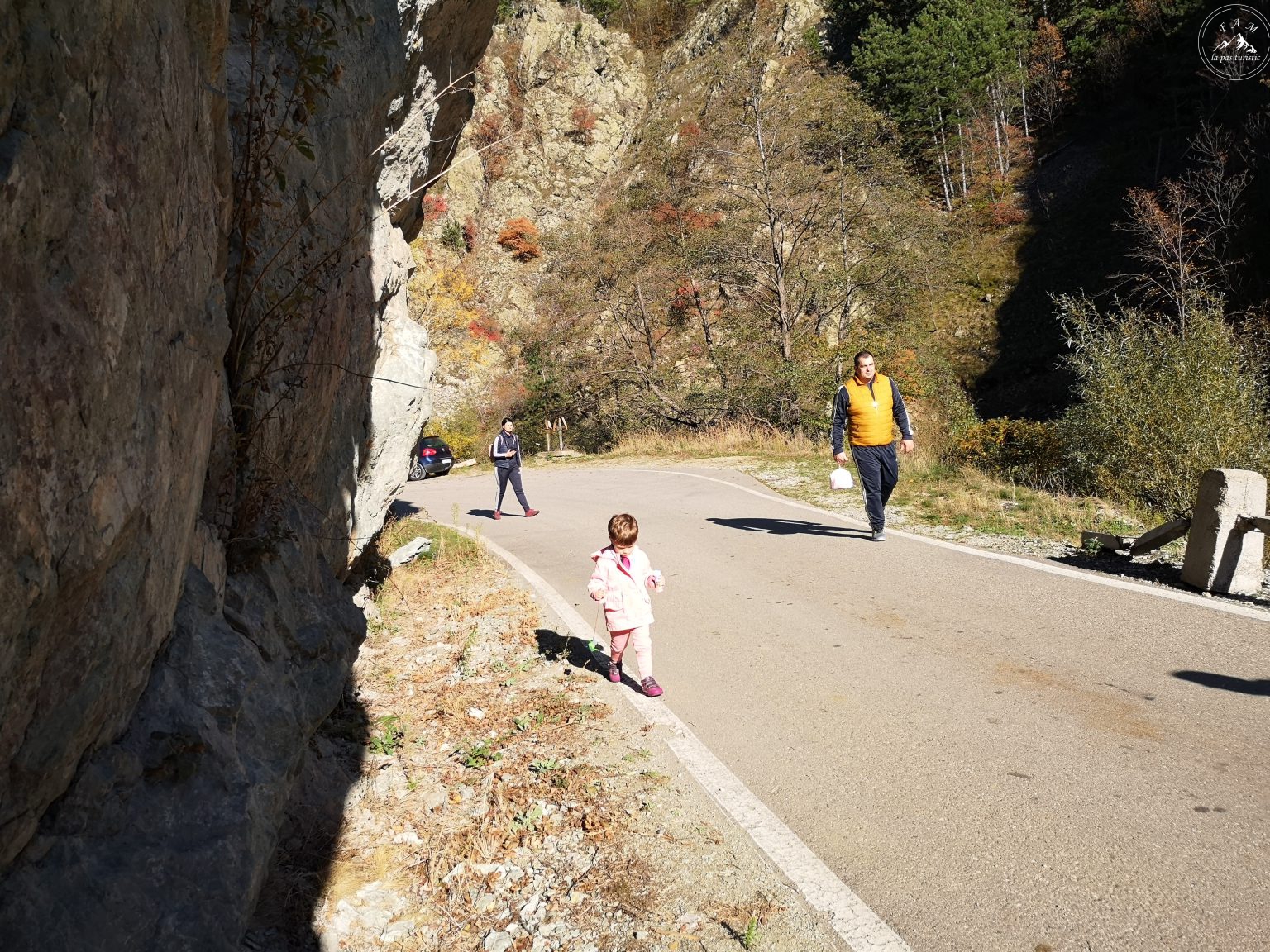 Morile de apă seculare de pe Valea Rudăriei - FAM la pas turistic